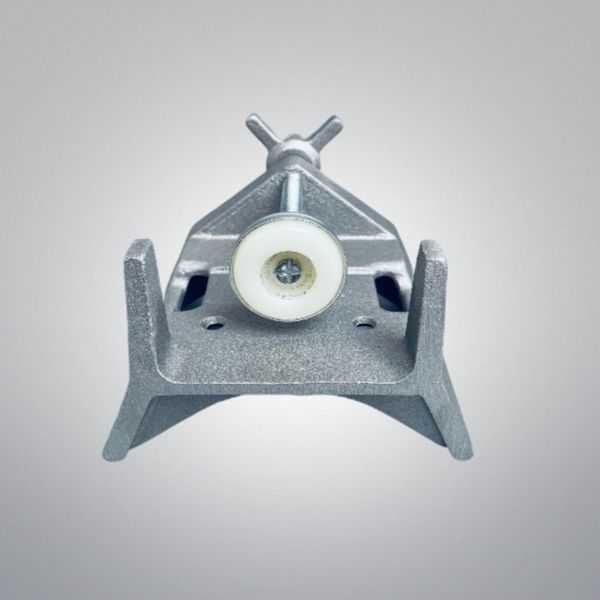 Linde Benchtop Cylinder Mounting Bracket — Life Sciences Trading