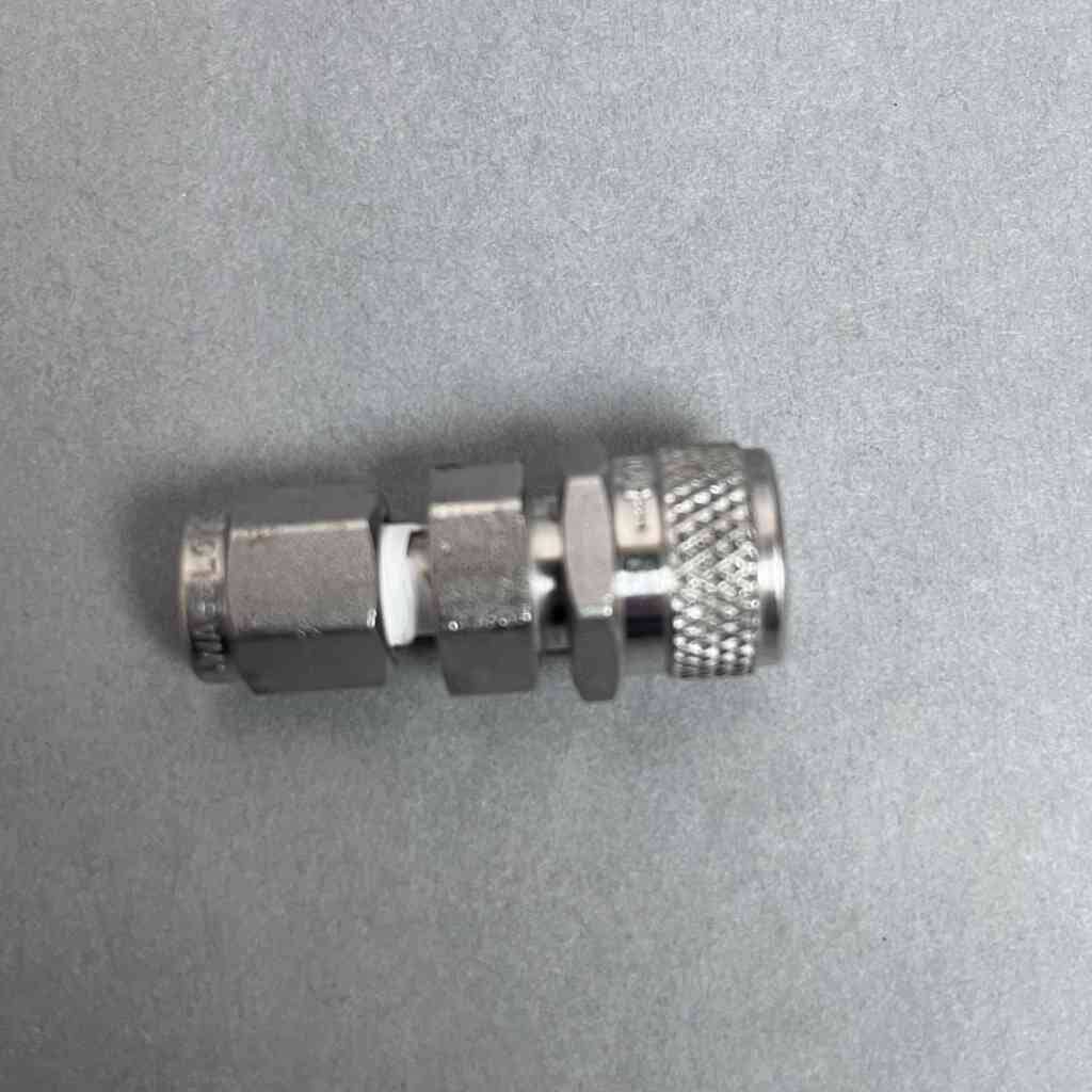 Biotage 04144 Union 1/4 x 1/8 with Knurled Nut and PFA Ferrules Pack o ...