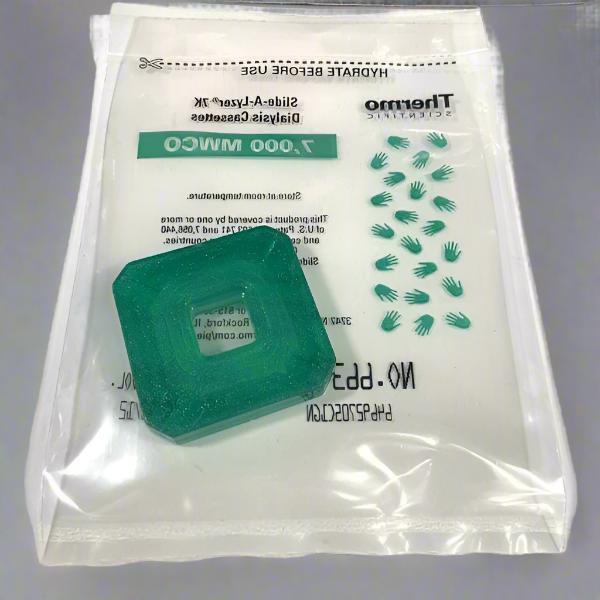 Thermo Scientific Dialysis Cassette Slide-A-Lyzer 7K MWCO 0.5ml - 12 ...