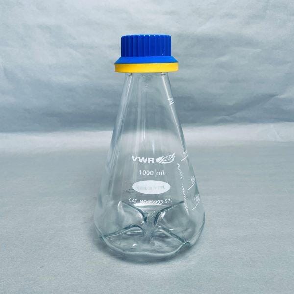 VWR Glass Flask 1 L with Screw Cap GL45 Baffled Base — Life Sciences ...