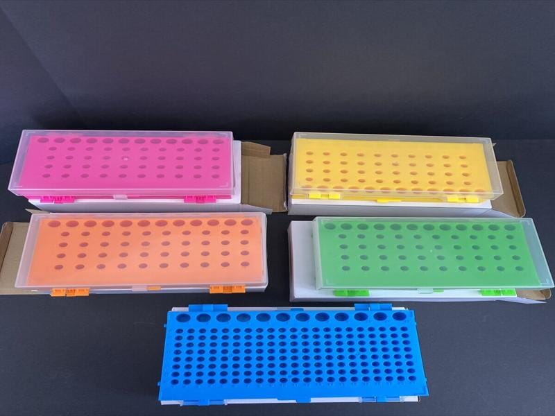 VWR Tube Rack with Lid - Reversible 0.2-1.5ml Tubes - Assorted Colors ...